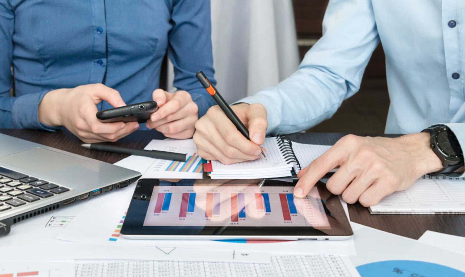 Ventajas y desventajas que debes conocer del factoraje financiero