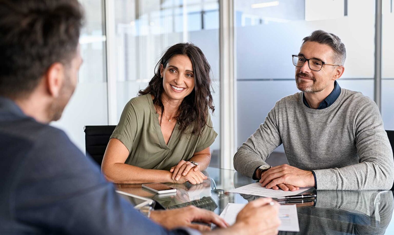 10 técnicas para escuchar al cliente | ¡Las mejores tácticas!